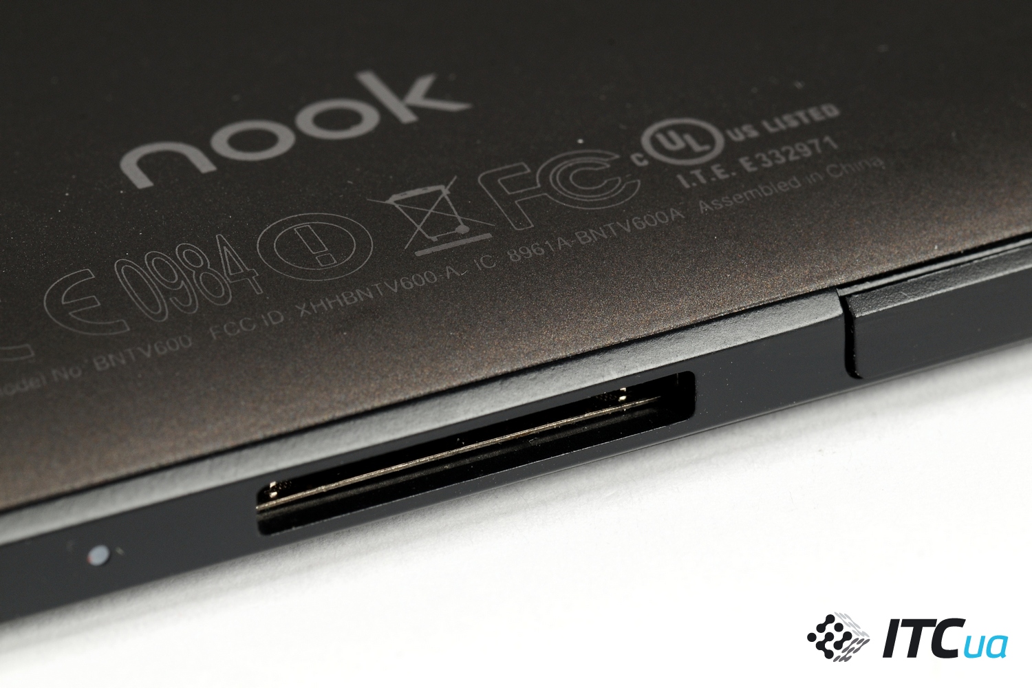 Обзор планшета Barnes and Noble NOOK HD+