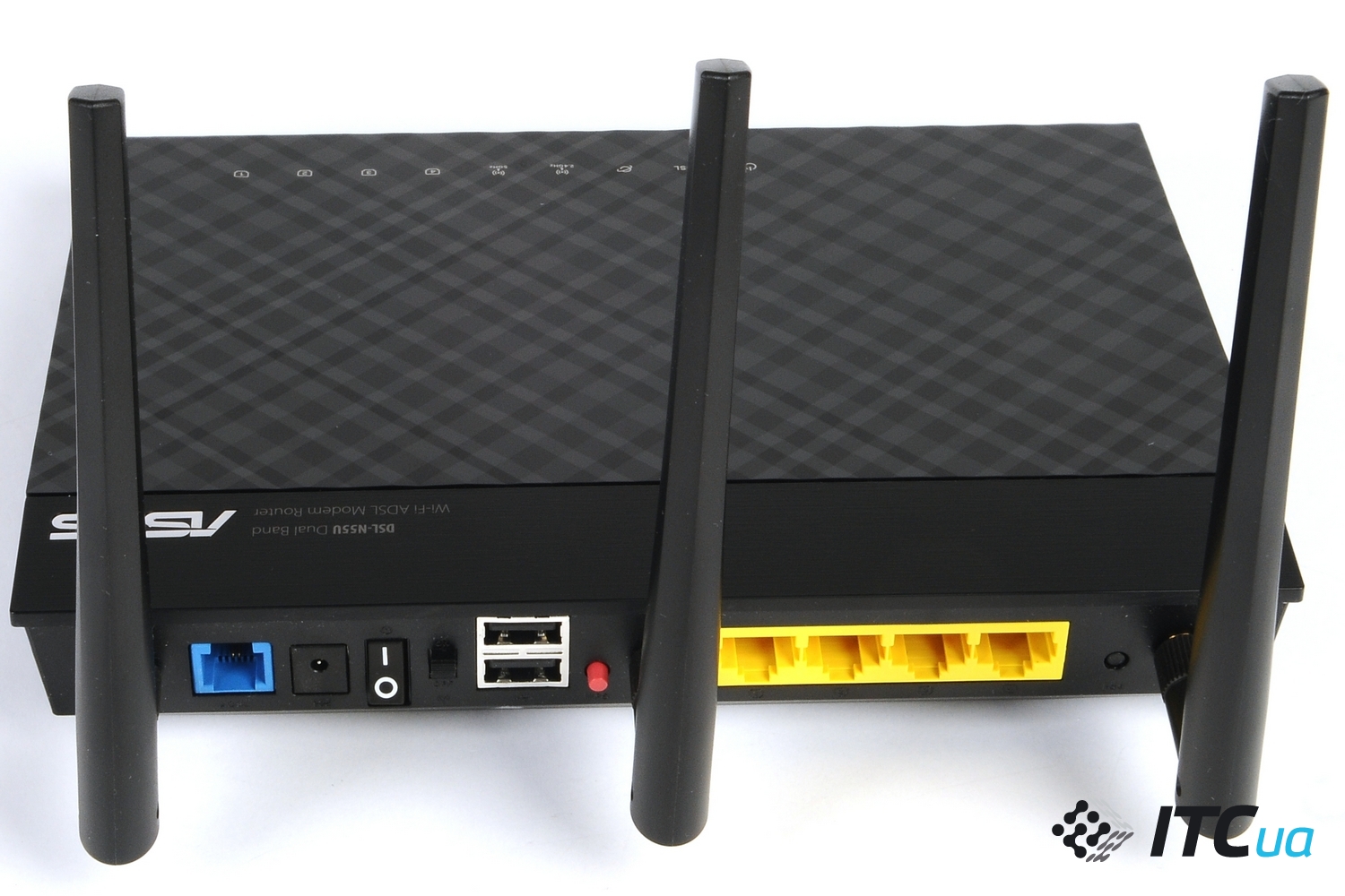 Экспресс-обзор ADSL-маршрутизатора ASUS DSL-N55U