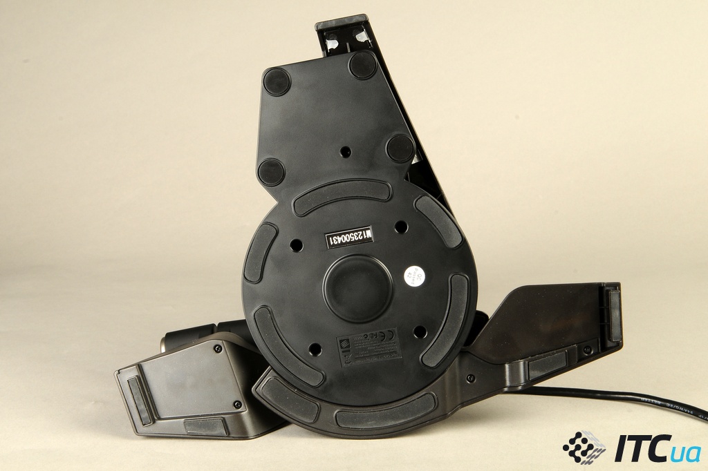 Cyborg F.L.Y. 5 Flight Stick – джойстик-трансформер для sci-fi симуляторов