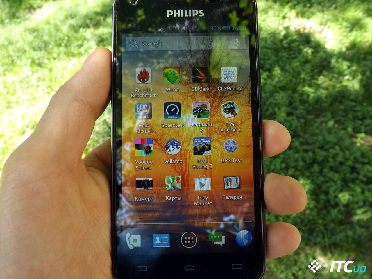 Обзор смартфона Philips Xenium W6610 - ITC.ua