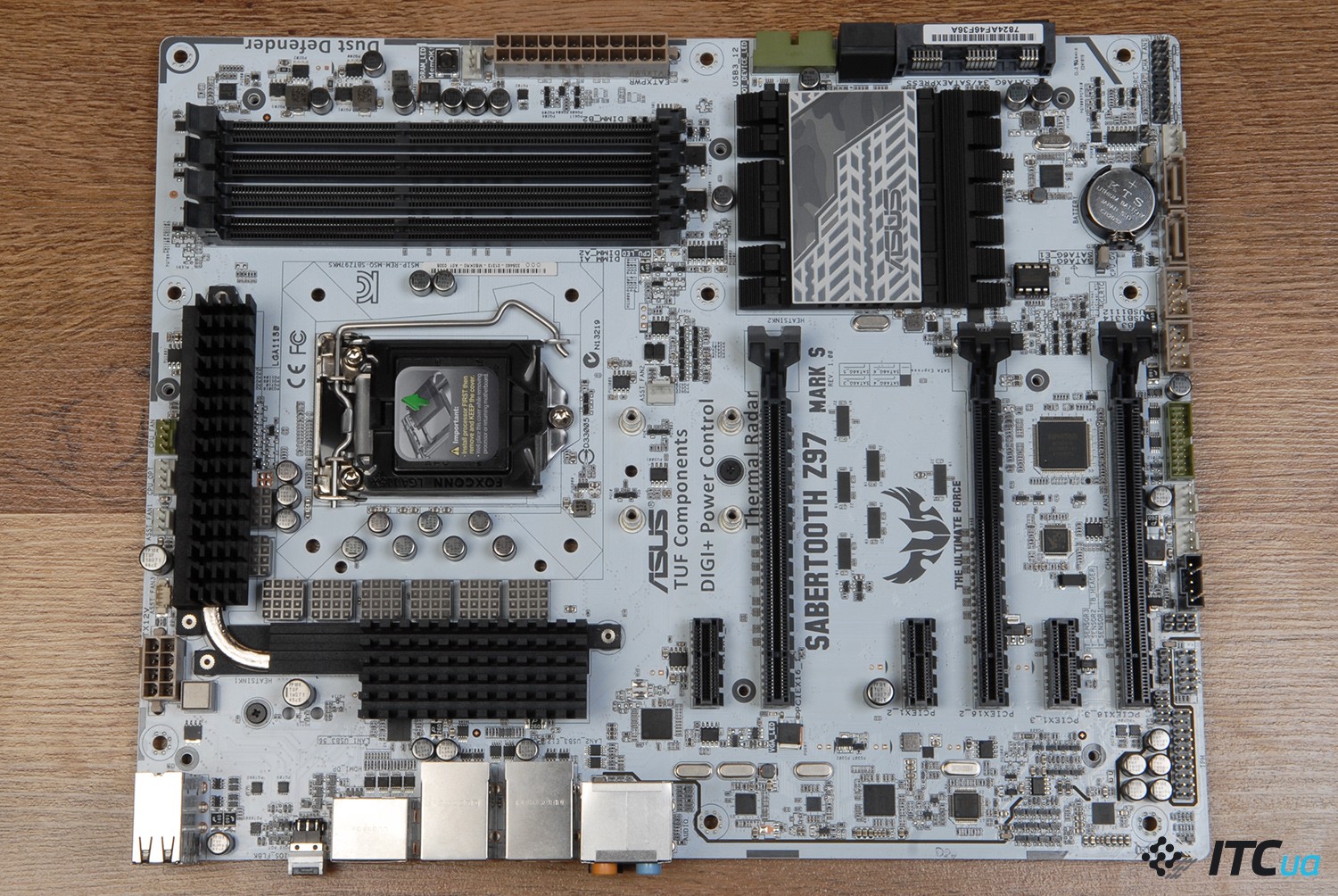 Обзор материнской платы ASUS SABERTOOTH Z97 MARK S