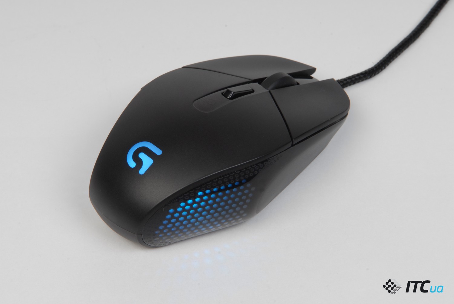 Обзор игровой мыши Logitech G303 Daedalus Apex - ITC.ua