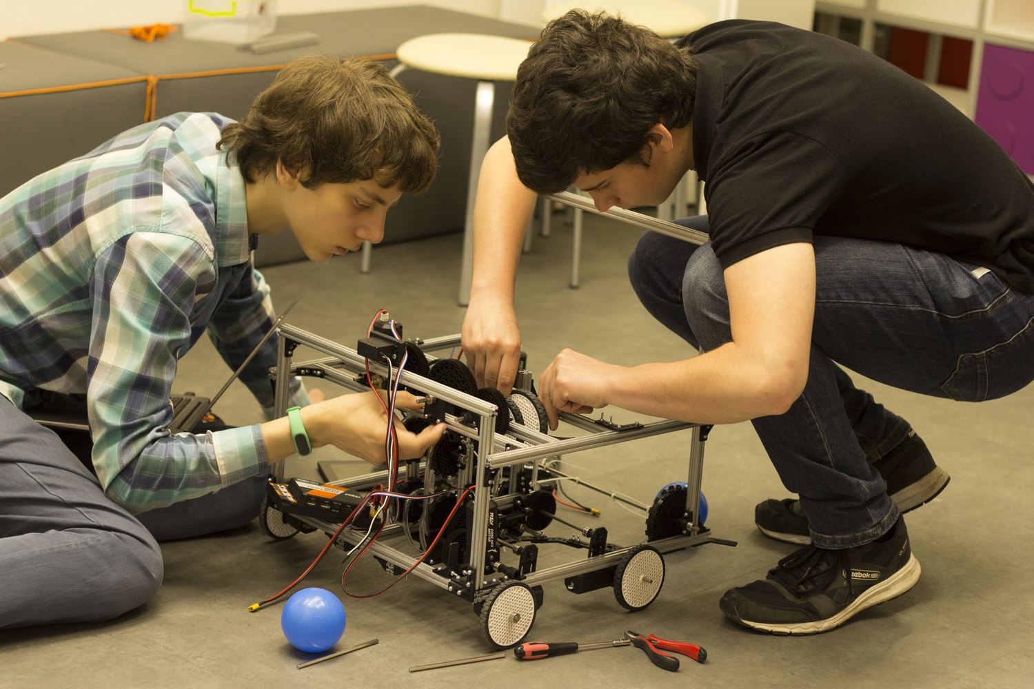 Українці вирушать до США на перші "олімпійські ігри з робототехніки ...