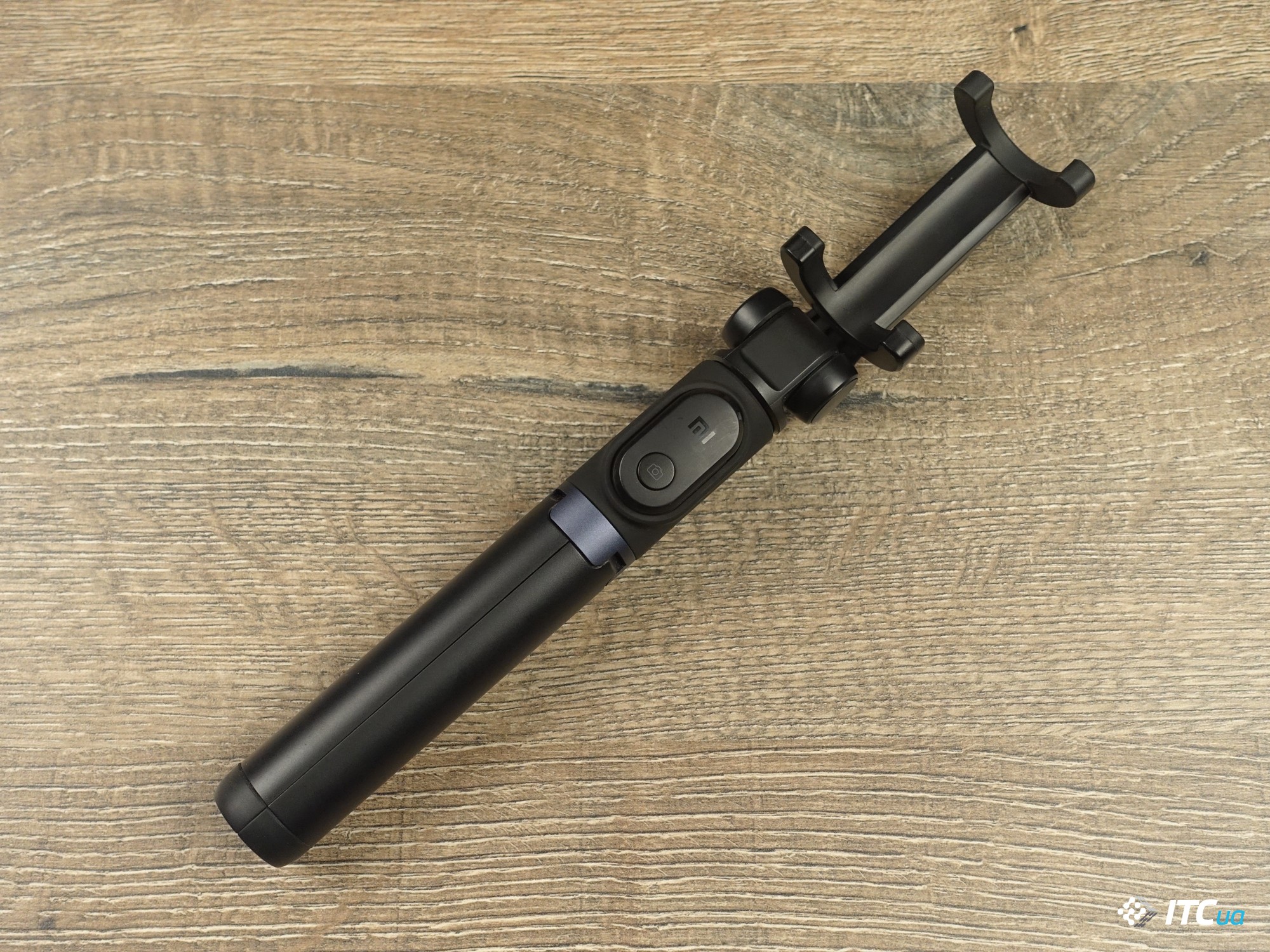 Обзор Xiaomi Bracket Self-timer: для отпуска и не только