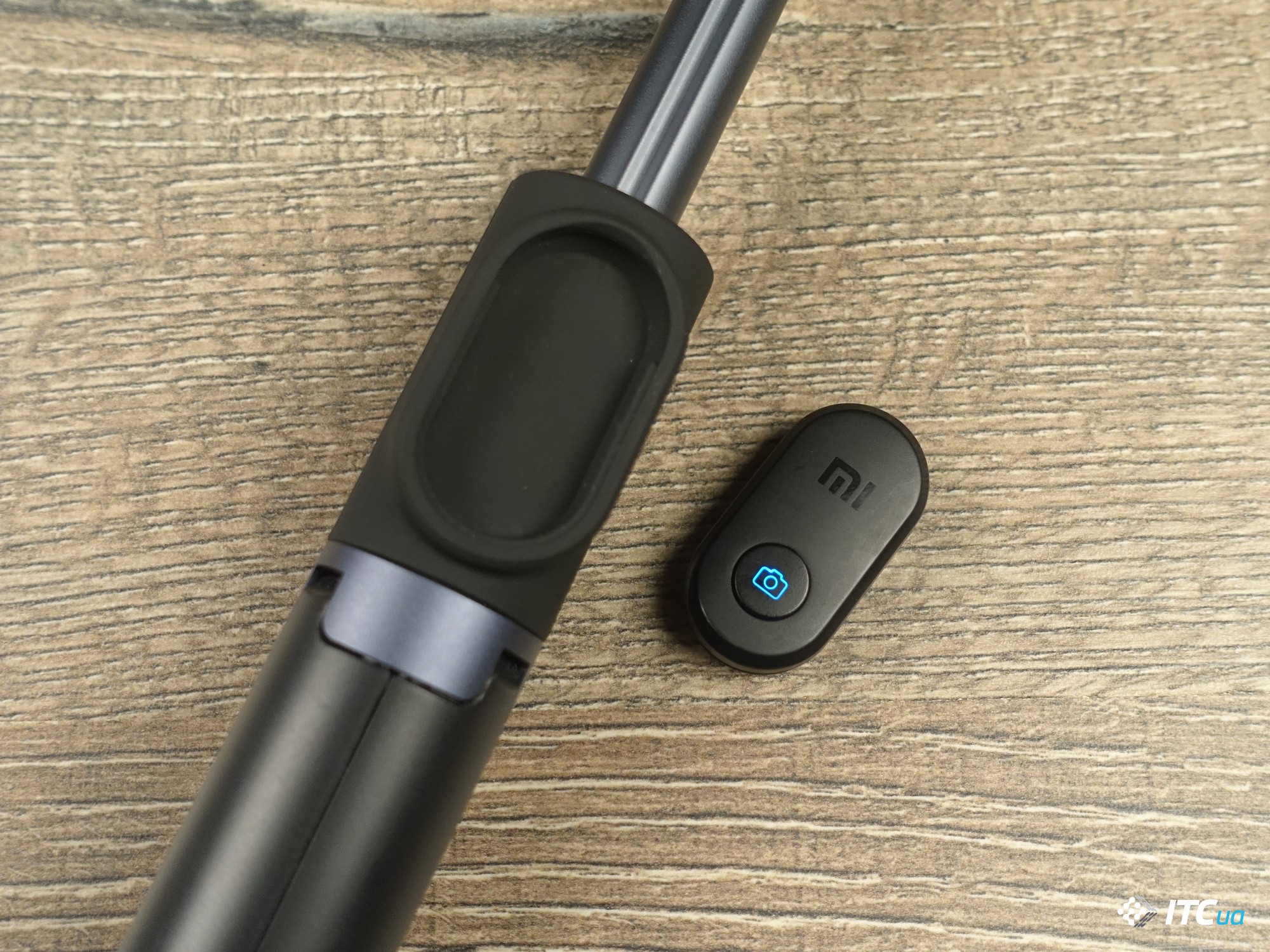 Обзор Xiaomi Bracket Self-timer: для отпуска и не только