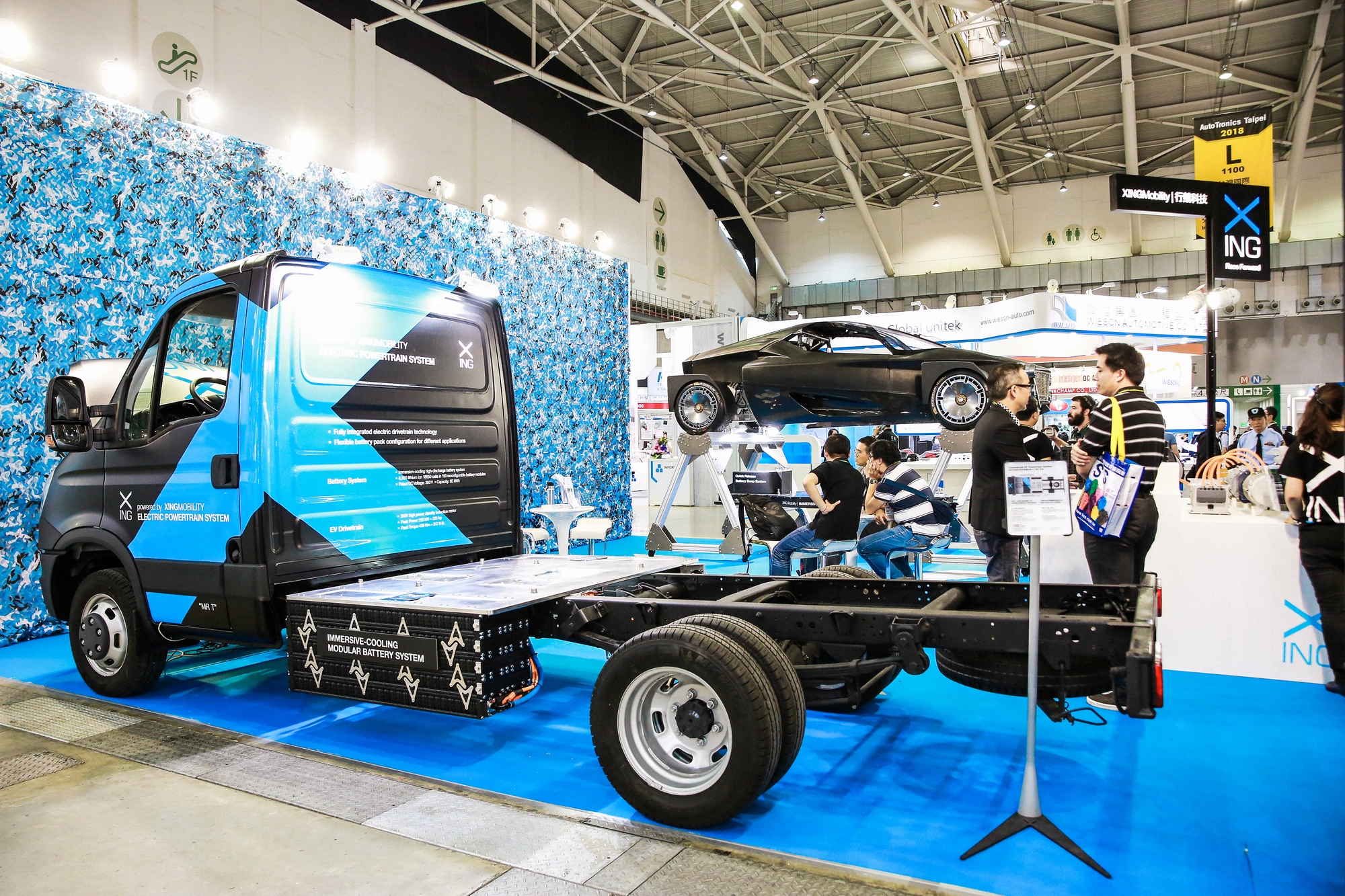 XING Mobility продемонстрировала дизайн и дорожные тесты своего ...