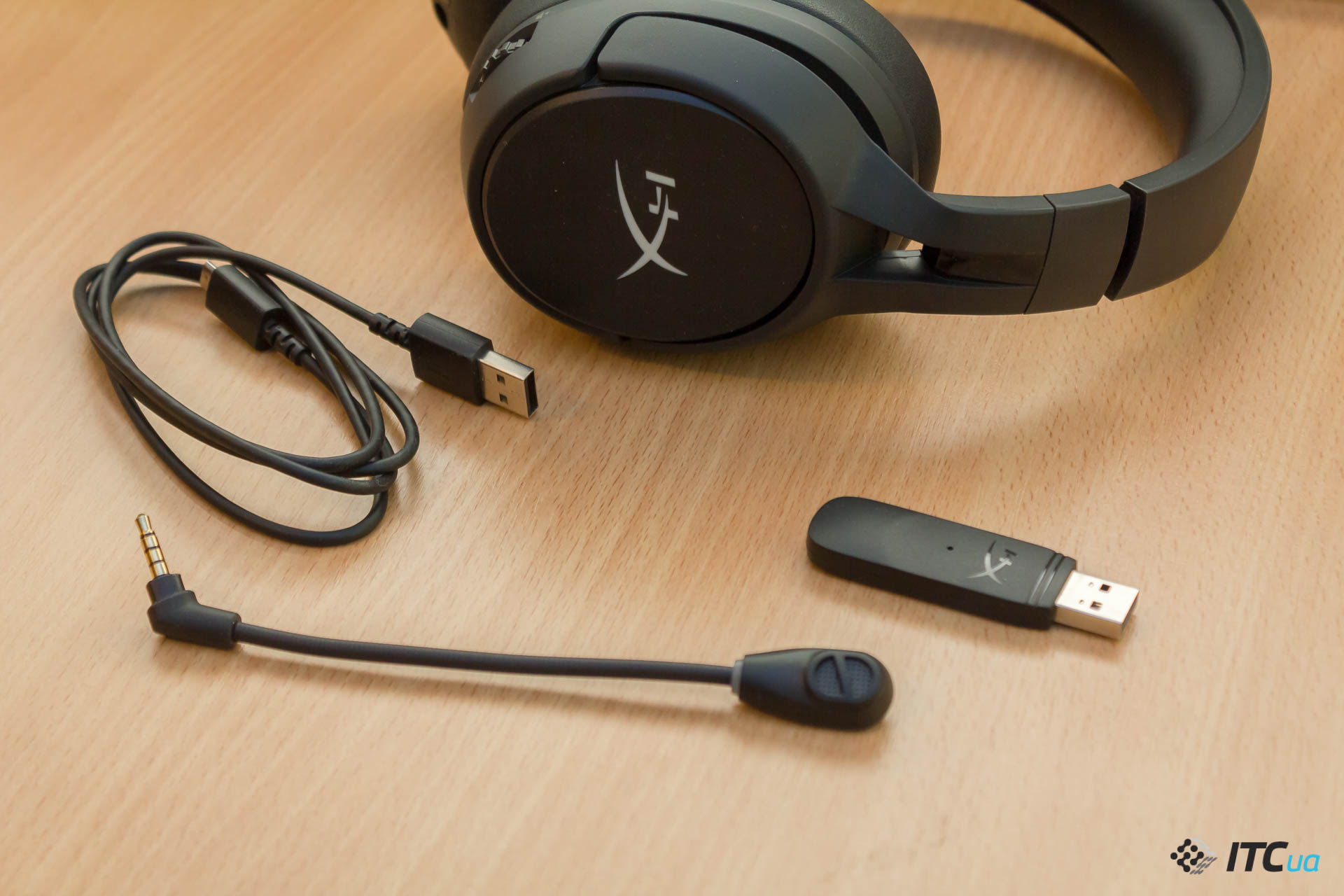 Обзор беспроводной игровой гарнитуры HyperX Cloud Flight S