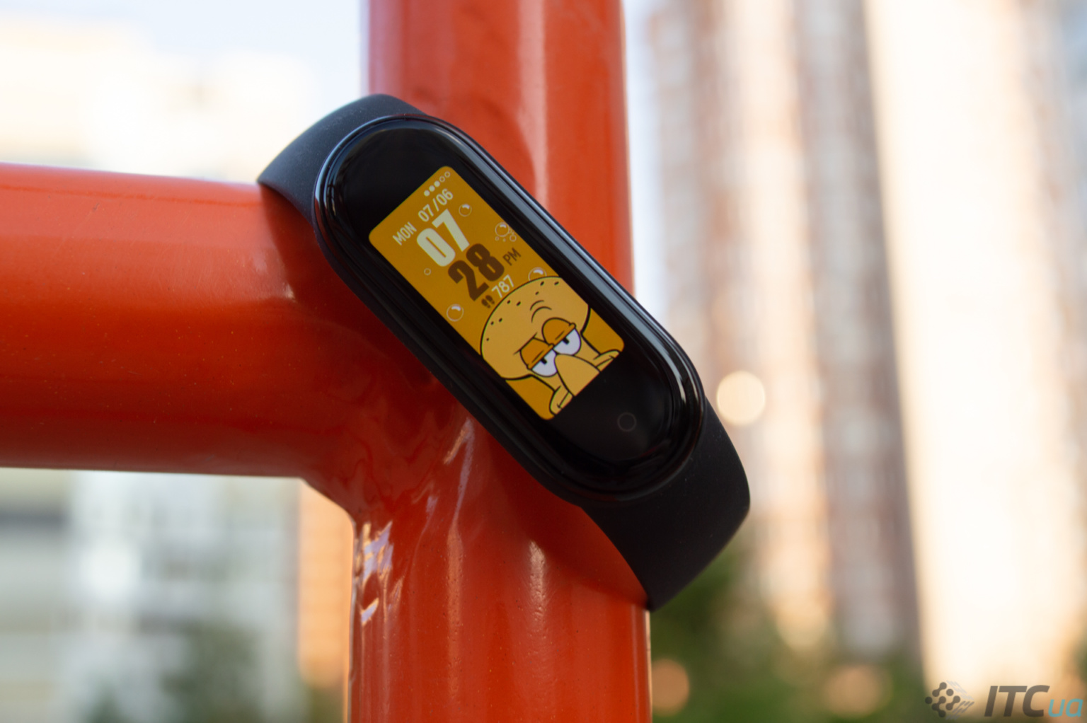 Обзор фитнес-браслета Xiaomi Mi Band 5 - ITC.ua