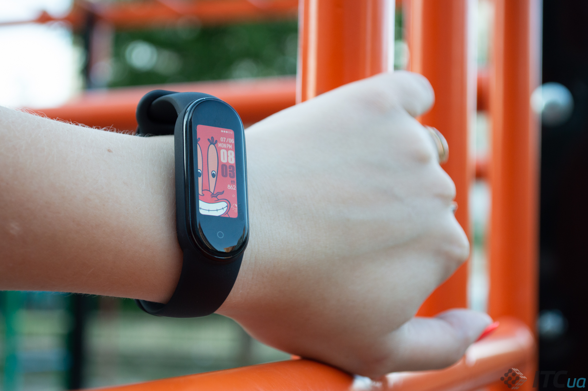 Обзор фитнес-браслета Xiaomi Mi Band 5