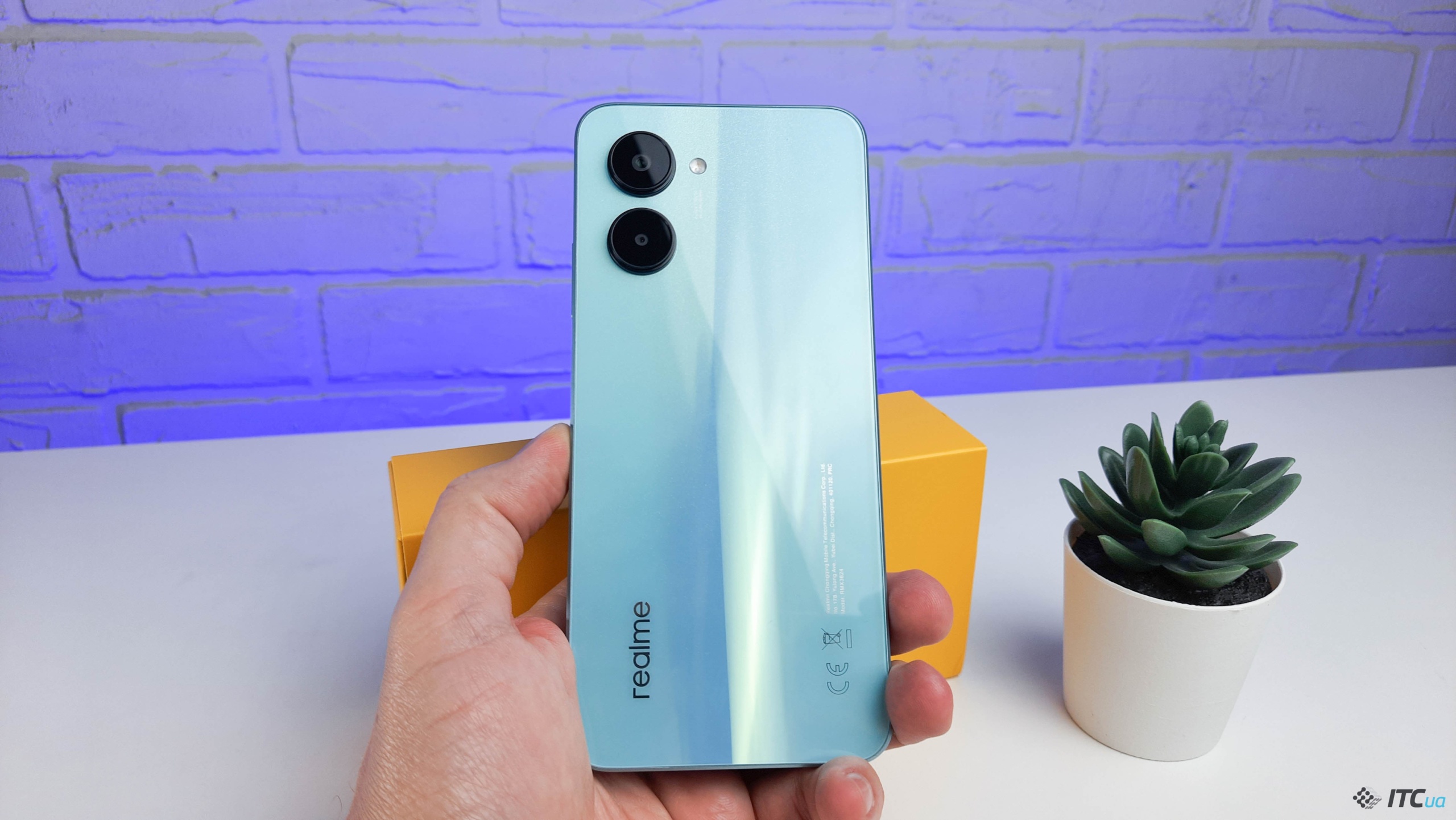 Обзор realme С30s и C33: яркие ультрабюджетники с портами microUSB - ITC.ua