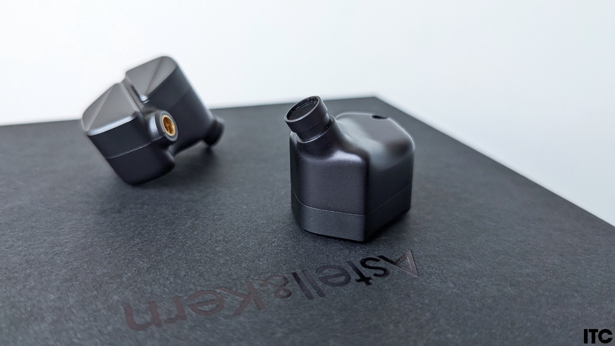 Огляд Astell&Kern AK Zero2 – Cybertruck від світу навушників за 50 000 ...