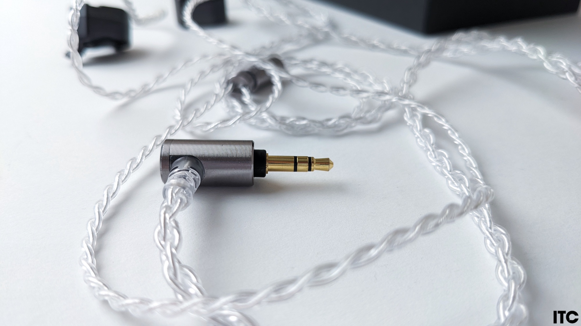 Огляд Astell&Kern AK Zero2 – Cybertruck від світу навушників за 50 000 ...