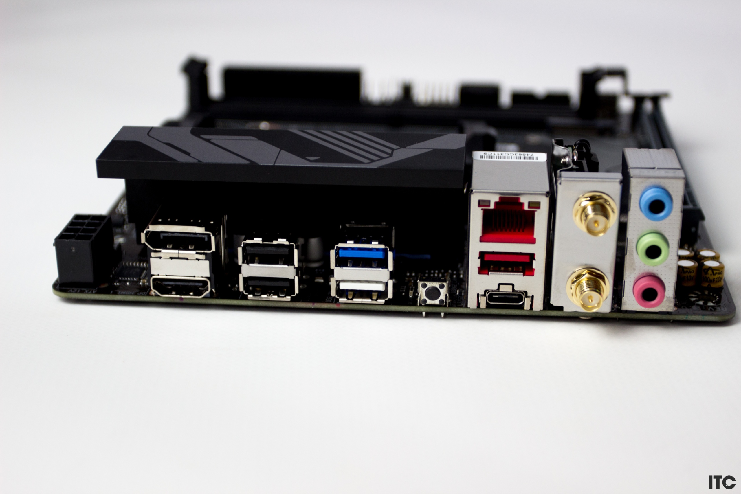 Gigabyte A620I AX review: compact and functional mini-ITX motherboard