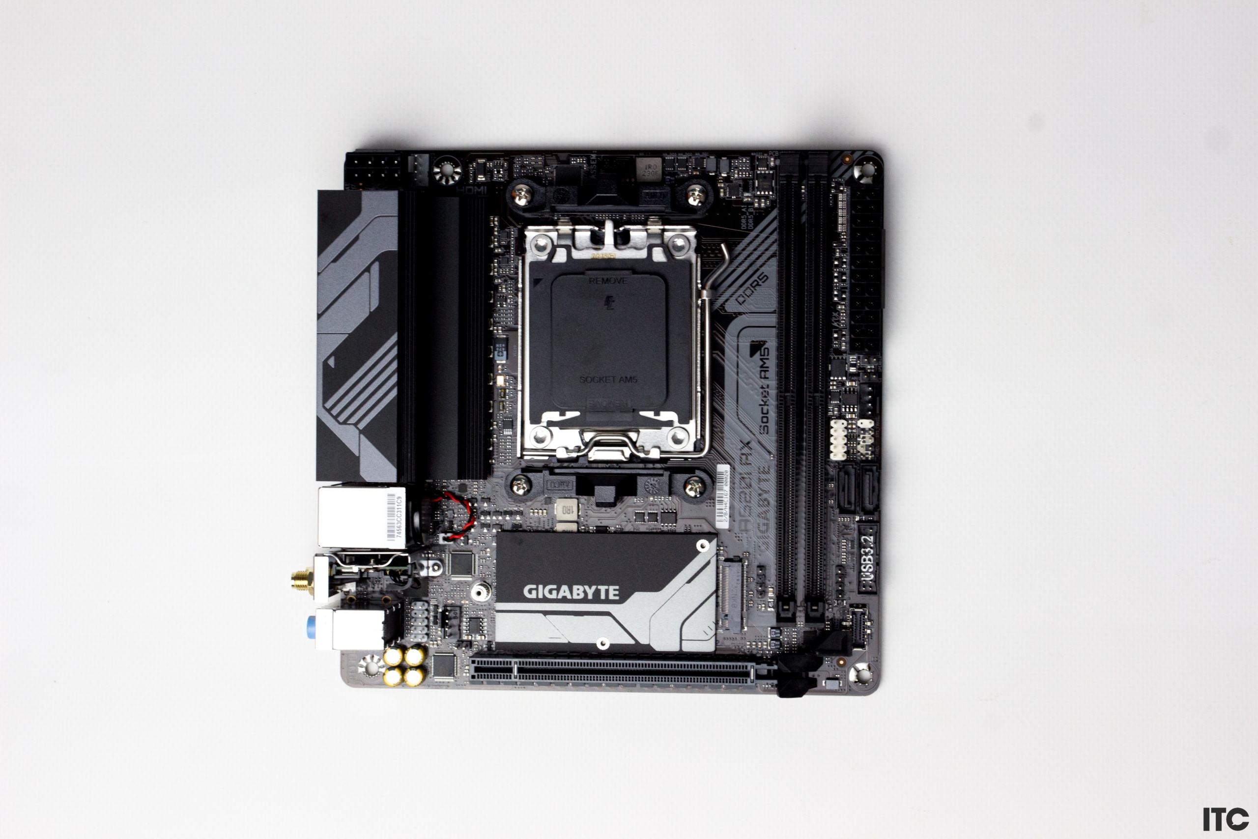 Gigabyte A620I AX review: compact and functional mini-ITX motherboard