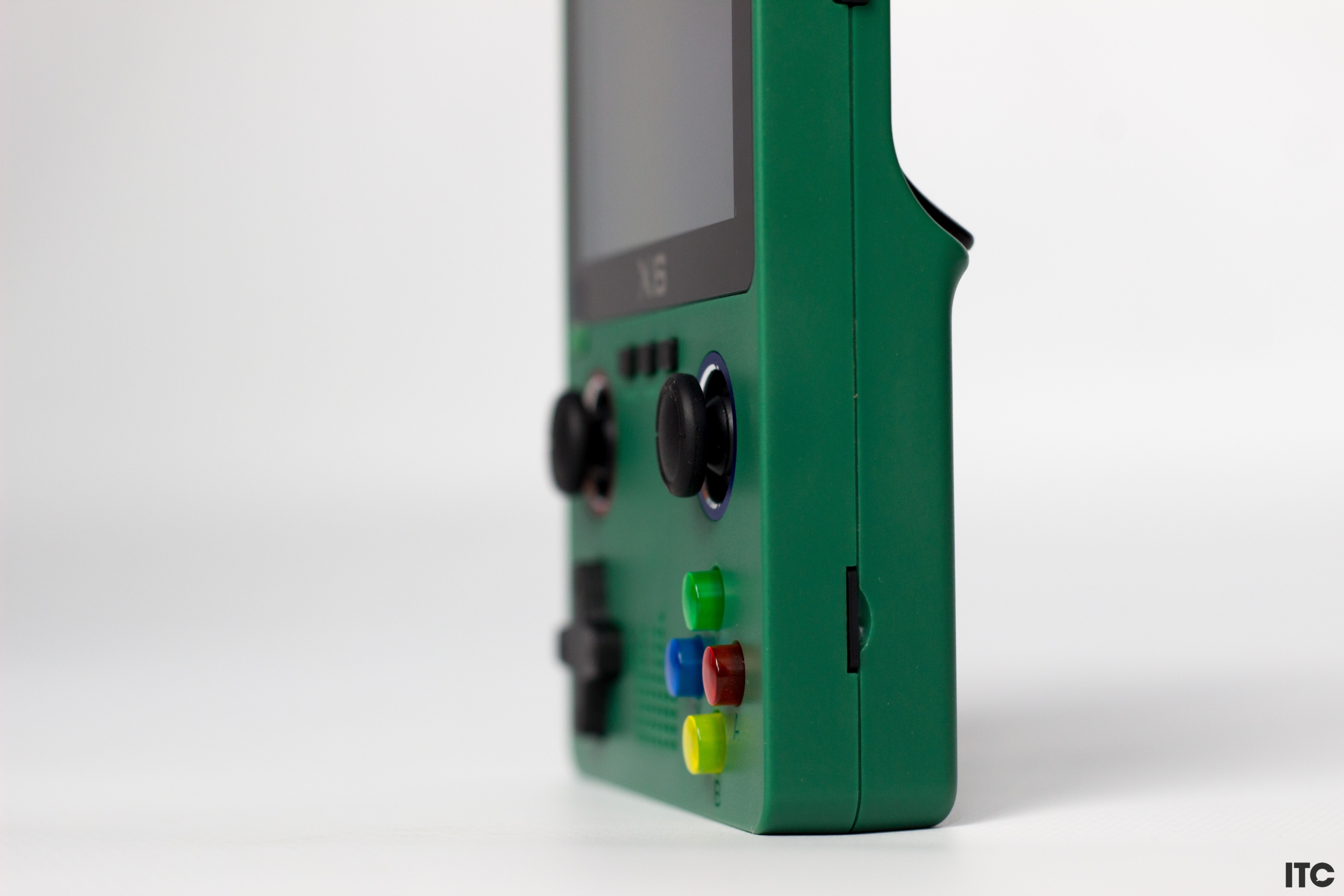 Game Console X6 portable game console review: a retro portal for a mere ...