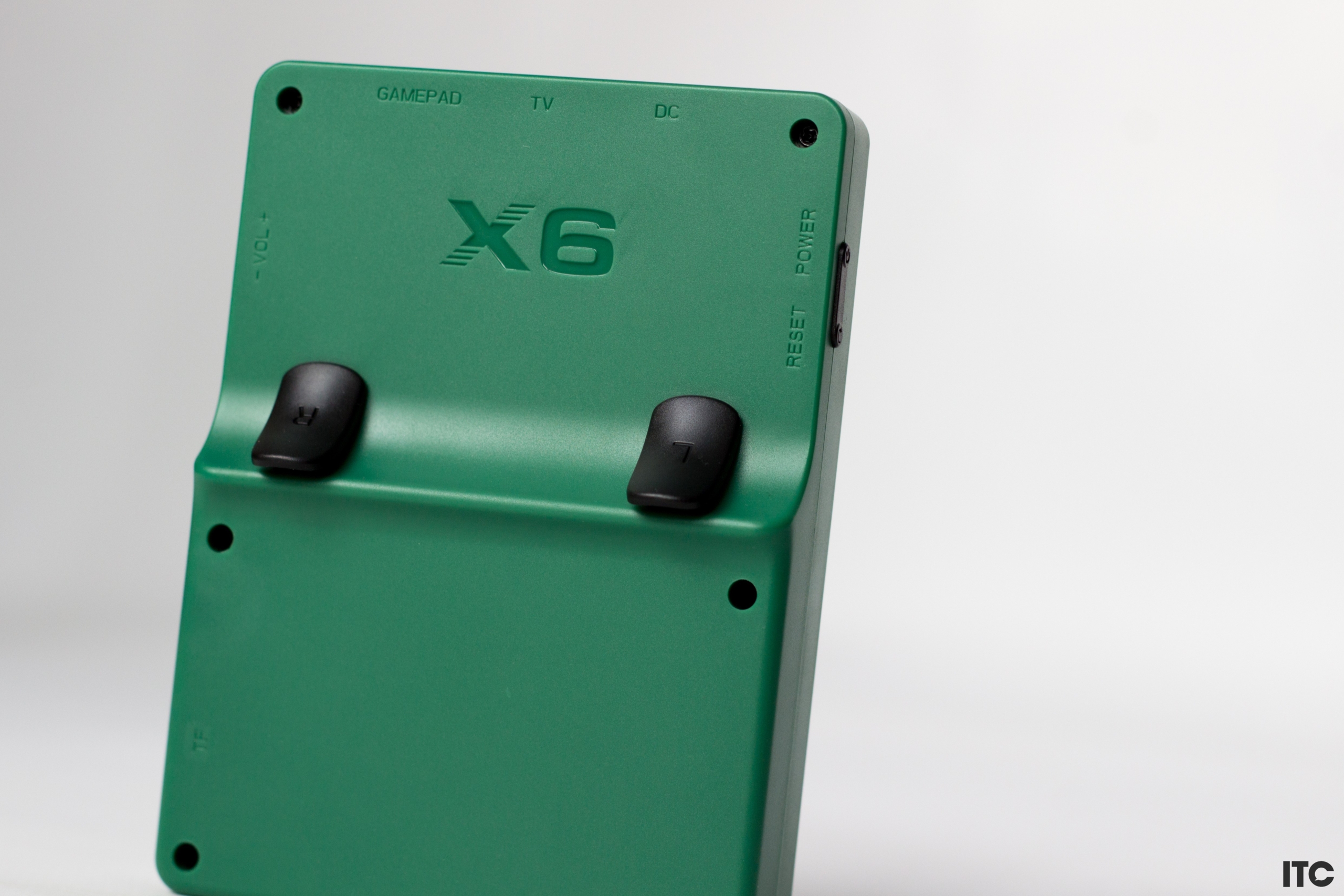 Game Console X6 portable game console review: a retro portal for a mere ...