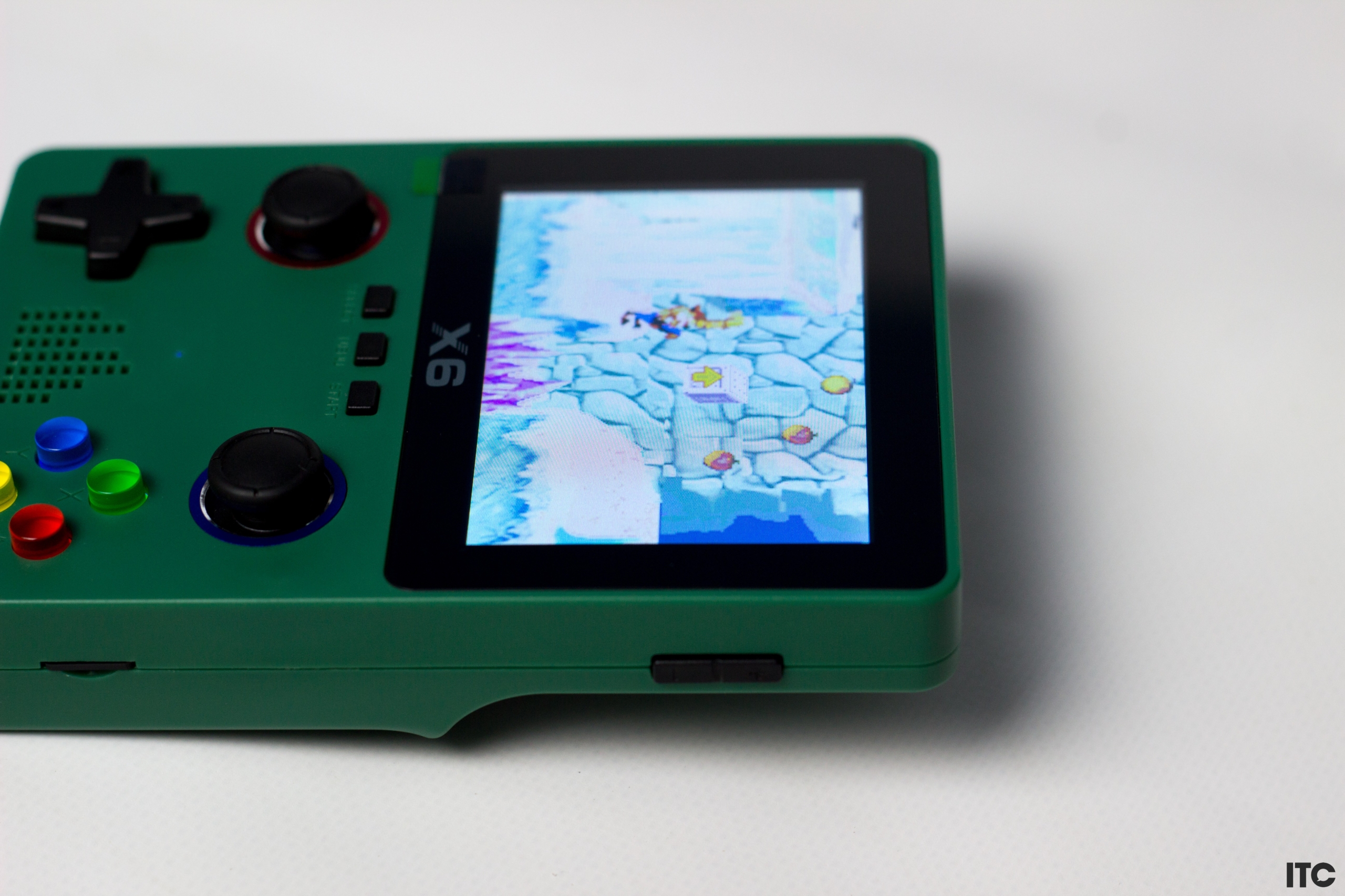 Análisis de la consola portátil Game Console X6: un portal retro por ...
