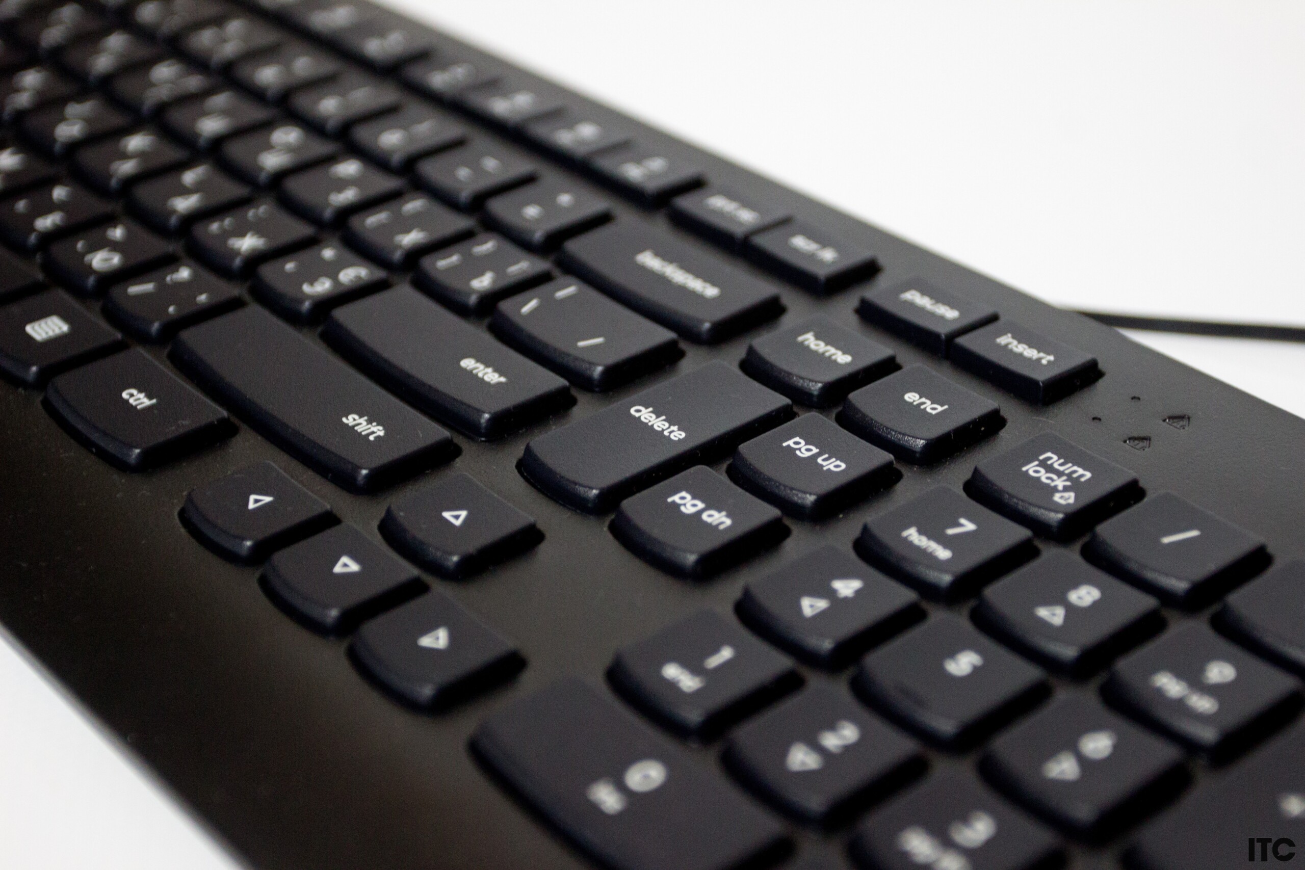 Análisis de Lenovo IdeaCentre AIO 27ARR9: el ordenador ideal para la ...