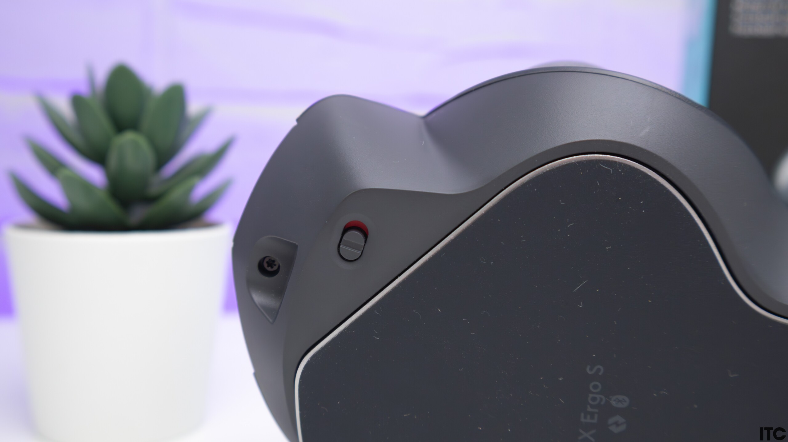 Logitech MX Ergo S review: is it worth choosing a trackball over a mouse?