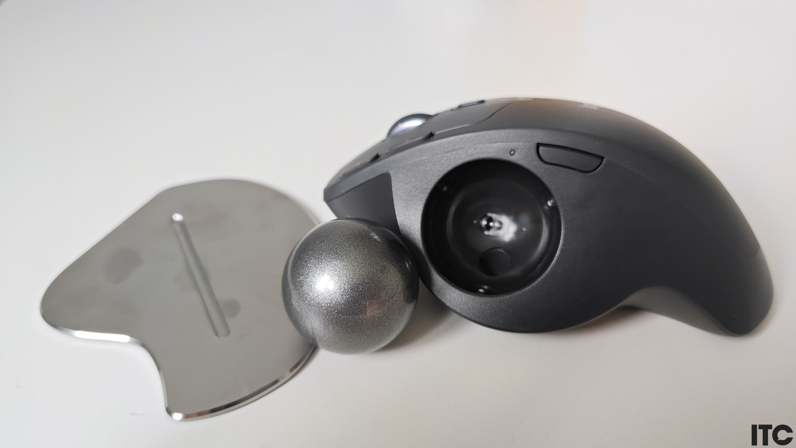 Logitech MX Ergo S review: is it worth choosing a trackball over a mouse?
