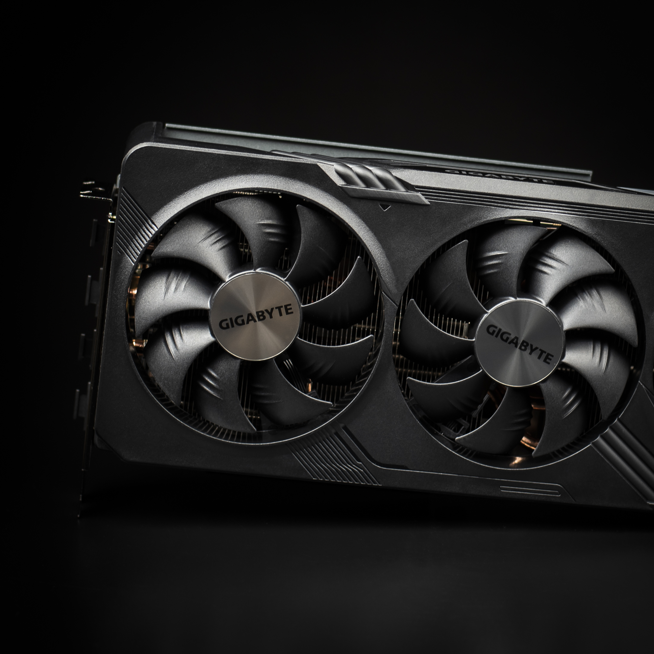 Відеокарта для Stalker 2 за помірну ціну: GIGABYTE Radeon RX 7700 XT ...