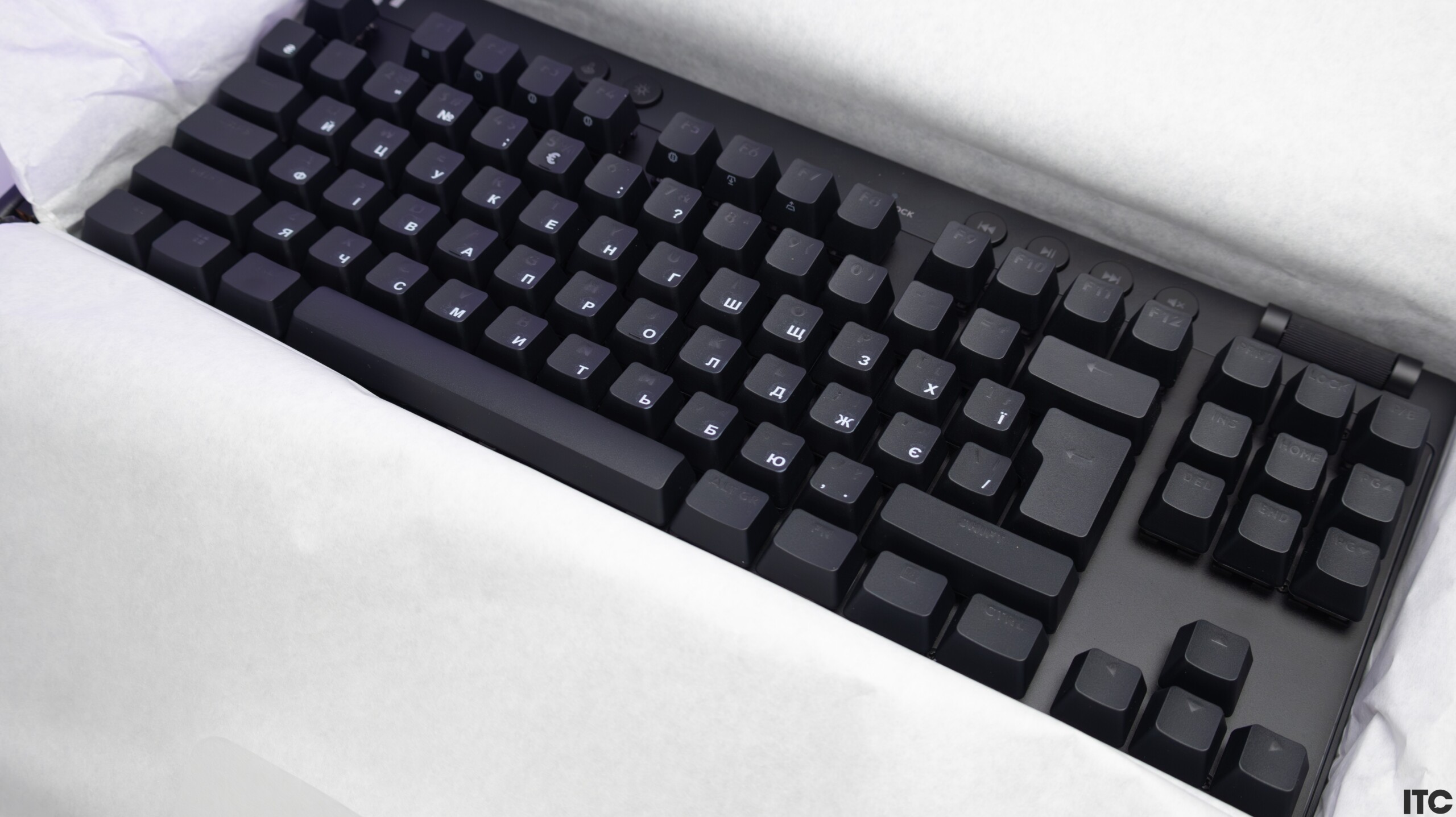Огляд Logitech G PRO X TKL RAPID: надшвидка магнітна клавіатура для ...